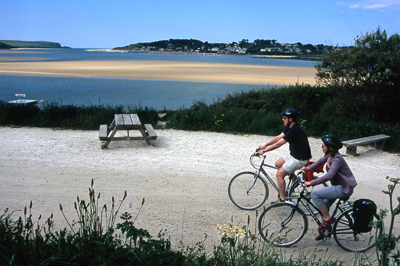 6-day Guided Devon & Cornwall Cycling Tour - Active England