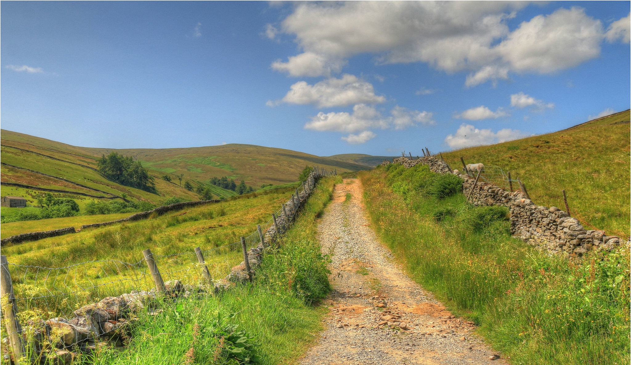 A Guide to Walking the Pennine Way in the UK | Active England